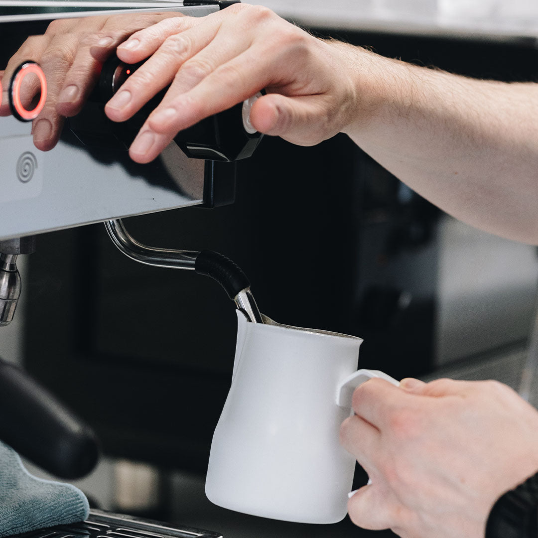 Latte Art Course – Fidela Coffee Roasters